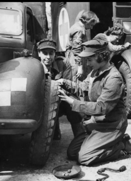 Queen Elizabeth II, Longest Reigning British Monarch Dies at 96!