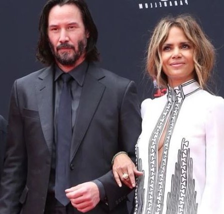 Keanu Reeves Granted Restraining Order Against Stalker Who Claims to be ...