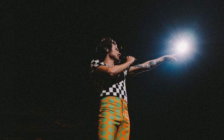 Harry Styles Wins BRIT Awards: Thanks One Direction During Acceptance ...